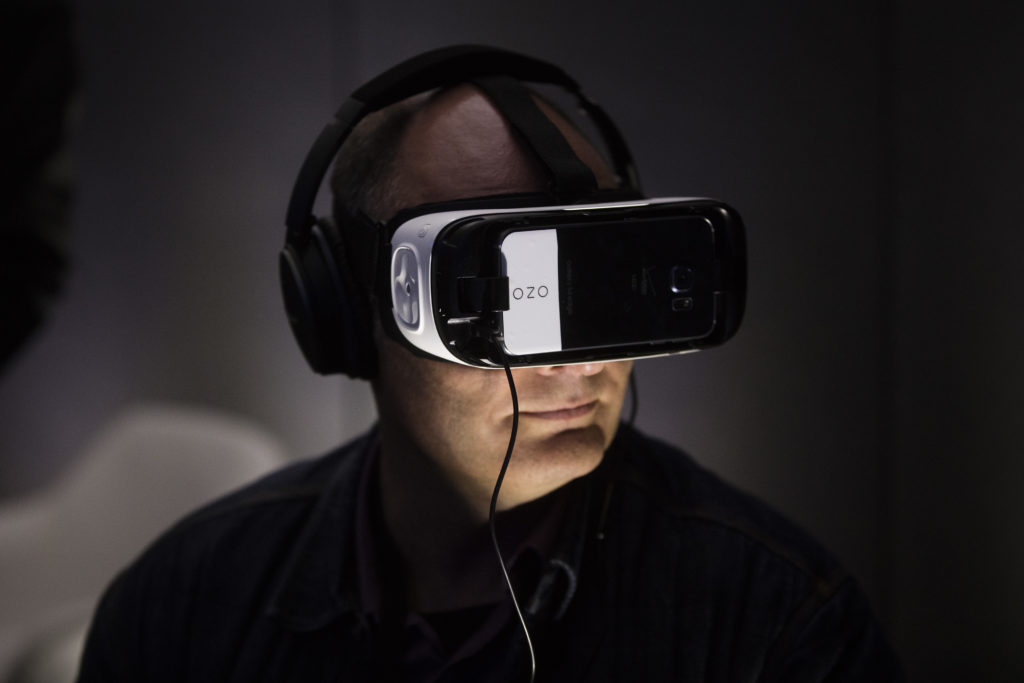 How virtual reality will change the face of healthcare - Health Data ...